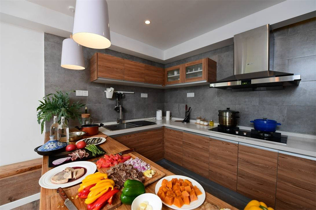 What is U-shape kitchen and Why Choose Them - VHOME Design & Furniture