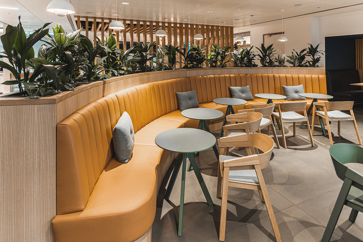 Sofa Bench : For Restaurants , Bar & Hotels - VHOME Design & Solutions